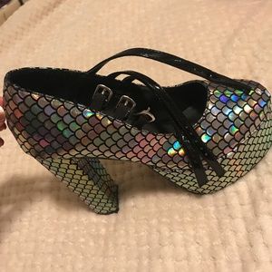 Hot Topic | Shoes | Hologram Mermaid Platform Heels | Poshmark